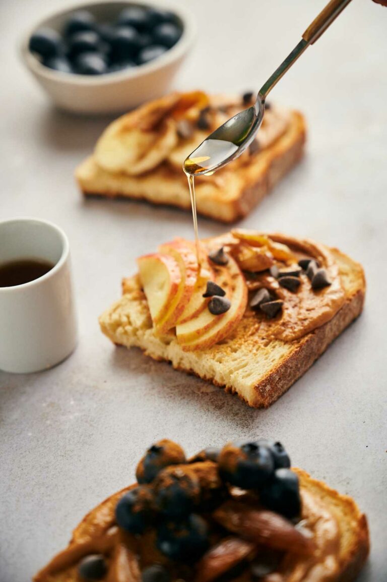Peanut Butter Toast (and Topping Ideas!) – Nutriciously