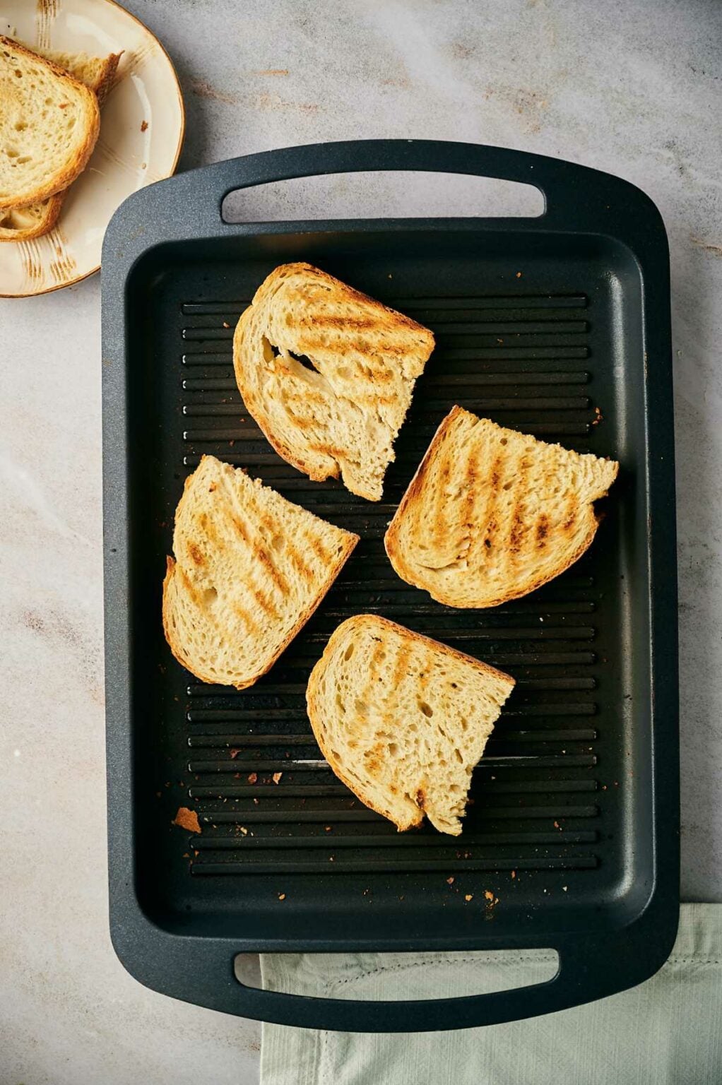 Peanut Butter Toast (and Topping Ideas!) – Nutriciously